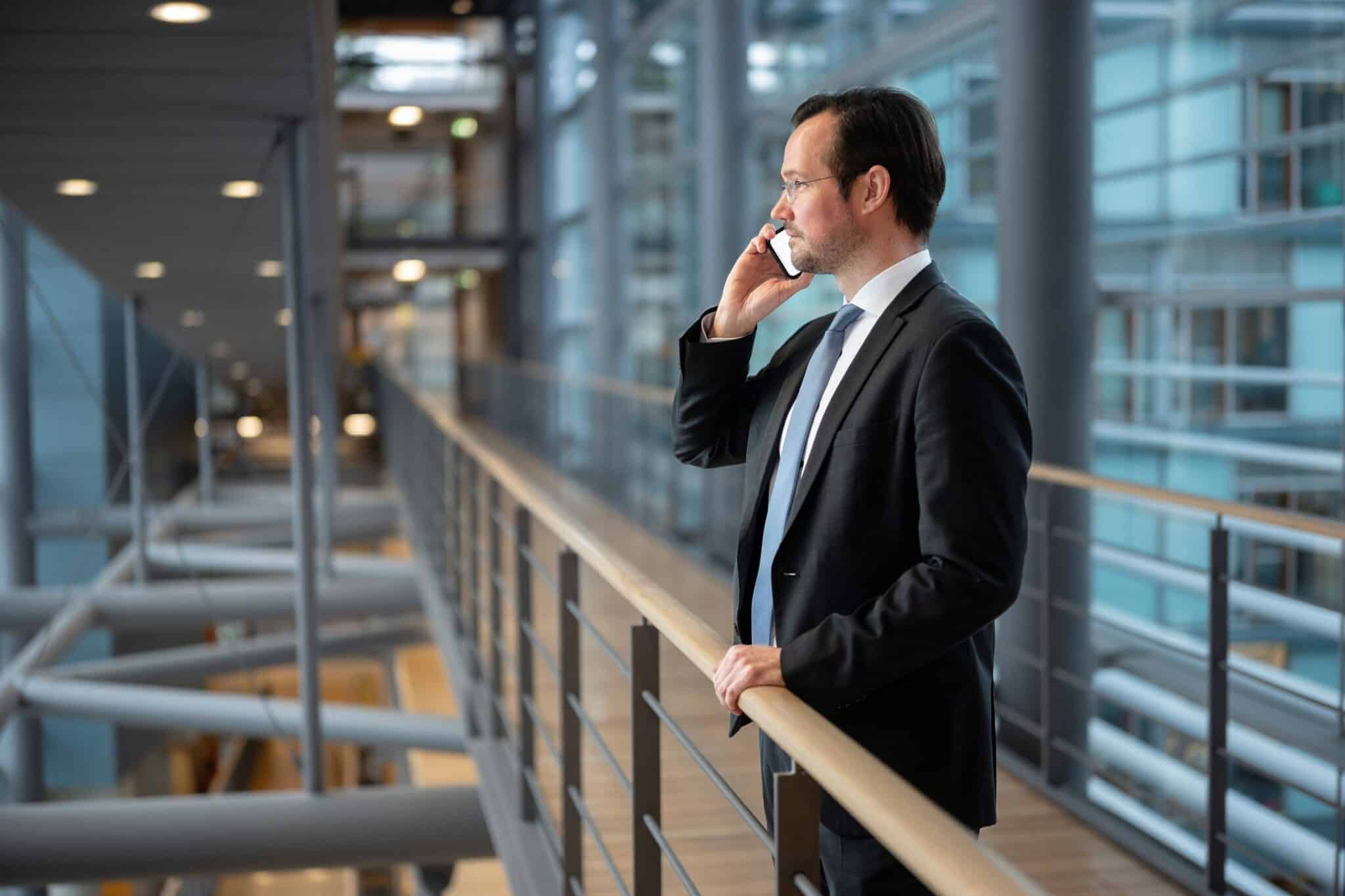 Dorfinfo.de: Dirk Wiese bietet Telefonsprechstunde auch zwischen den Jahren Dorfinfo.de: Dirk Wiese bietet Telefonsprechstunde auch zwischen den Jahren