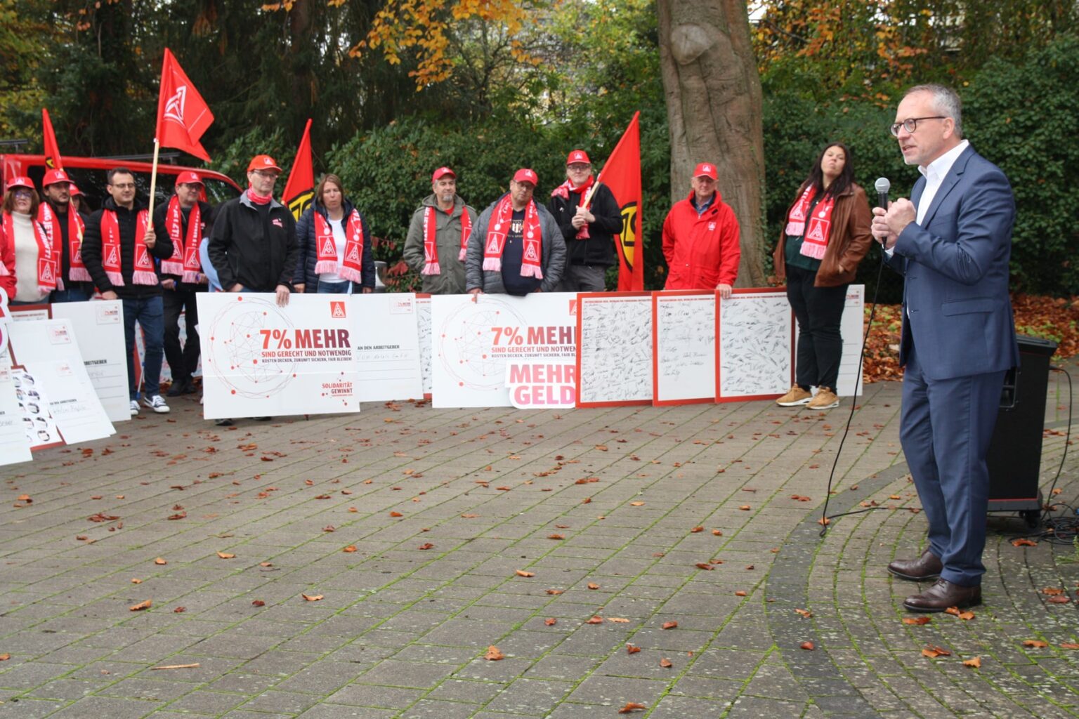 Dorfinfo.de: Verbandsgeschäftsführer Dr. Volker Verch zu den ...